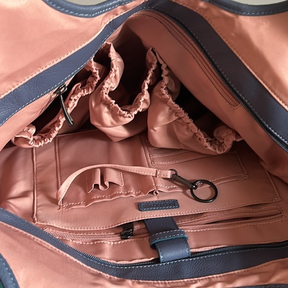 Betabrand | Bags | Betabrand Womens Large Pebbled Leather Laptop Travel ...